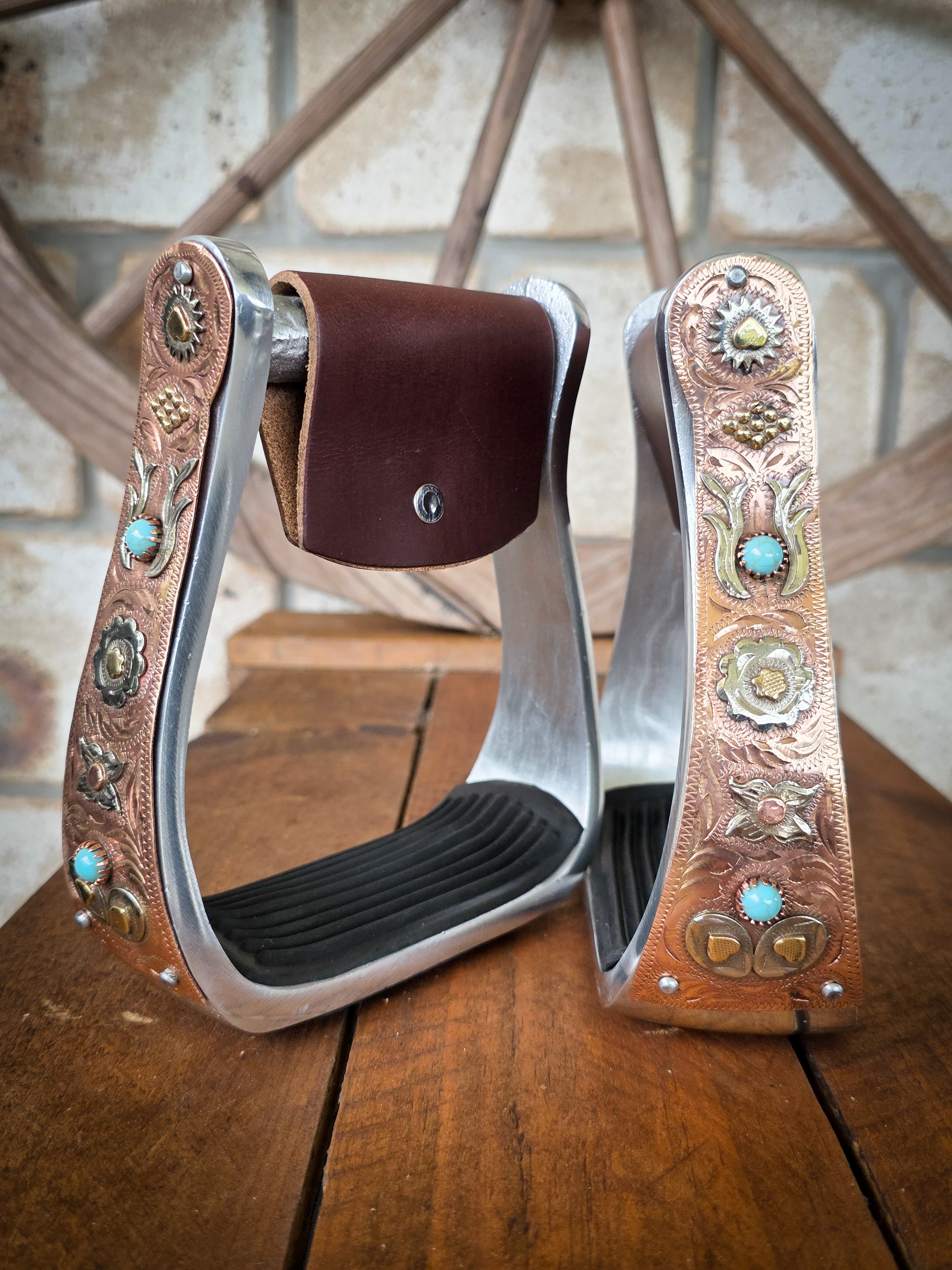 Copper Crest Stirrups – Bling and Speed