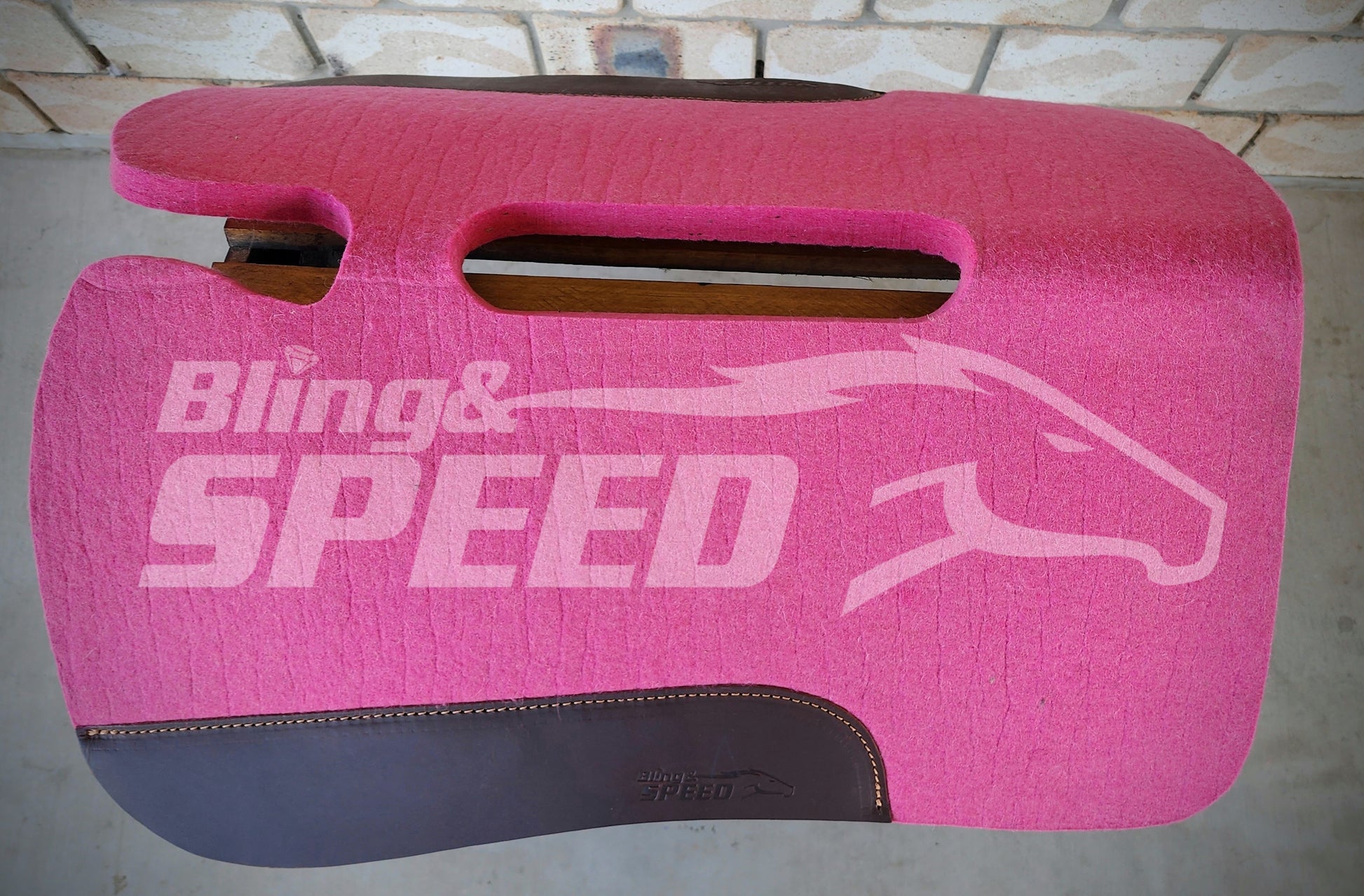 Wither and Spine Relief Felt Saddle Pad - Pink – Bling and Speed